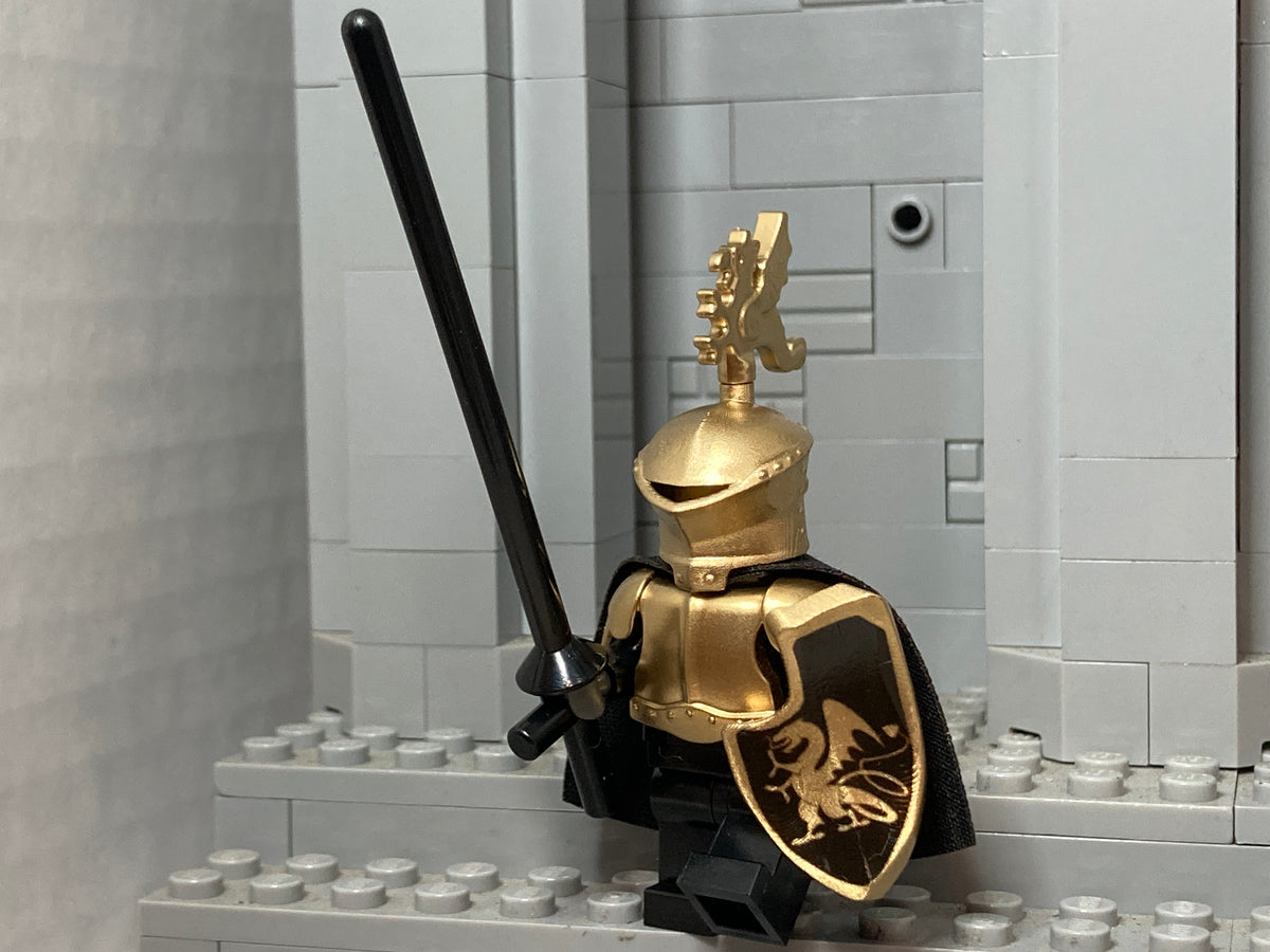 Tournament Knight w/NEW Custom Frogmouth Helm, Plume, & Jousting Shiel ...